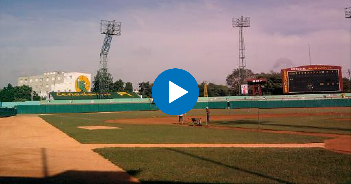 Alumbrado del Julio Antonio Mella listo para el Playoff