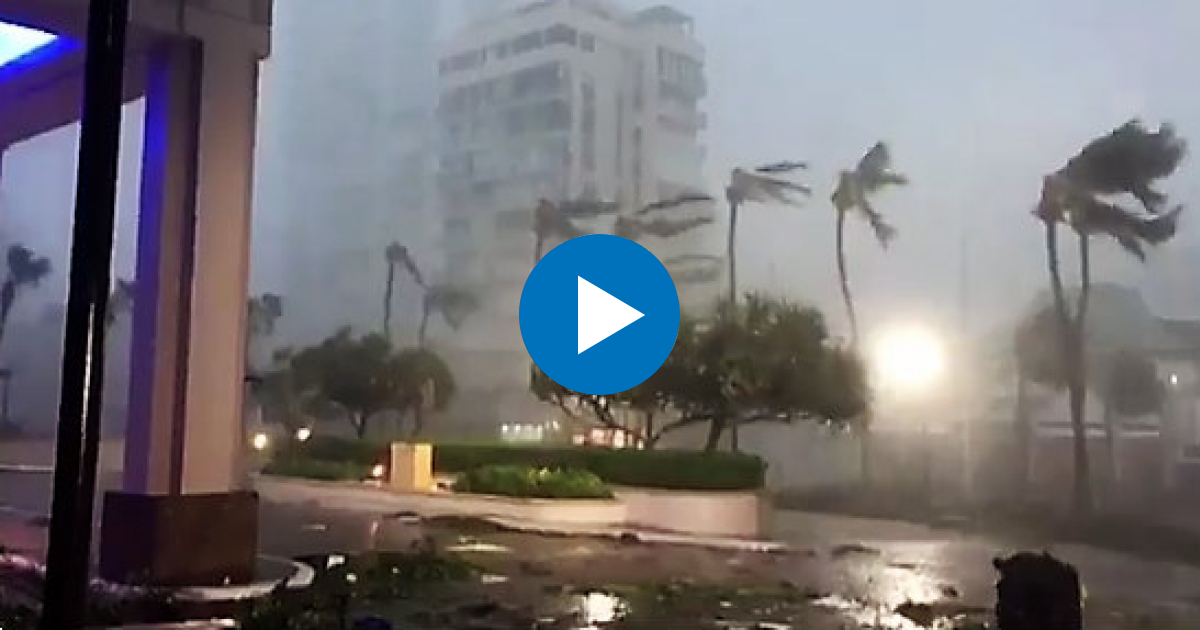 El huracán María azota Puerto Rico (PRIMERAS IMÁGENES)