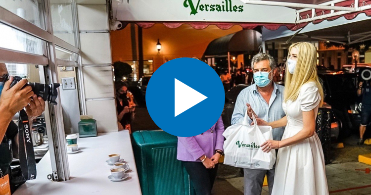 Ivanka Trump pasó por el Versailles en busca de pastelitos y café cubano