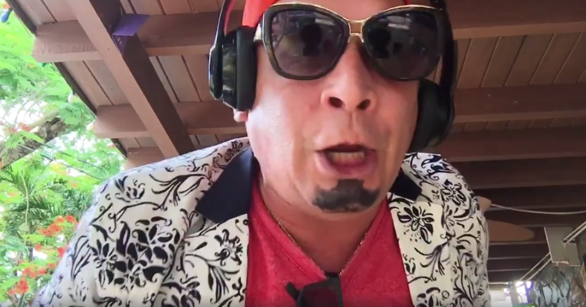 HUMOR: José Coll se convierte en "Mantecao MC" y debate sobre la ...