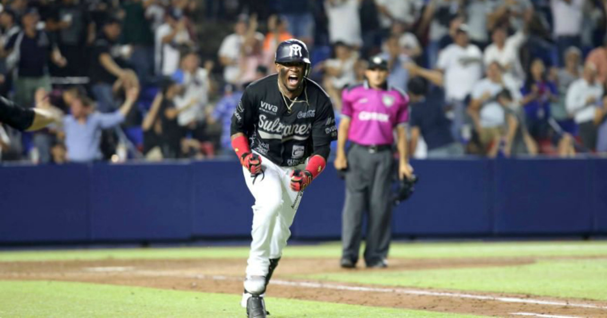 El cubano Yadir Drake jugará como naturalizado en el béisbol de México