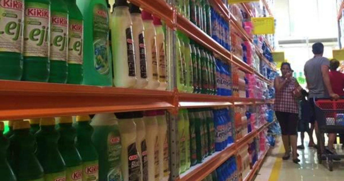 Líder de la UNPACU cuenta cómo fue el primer día de las tiendas en MLC ...