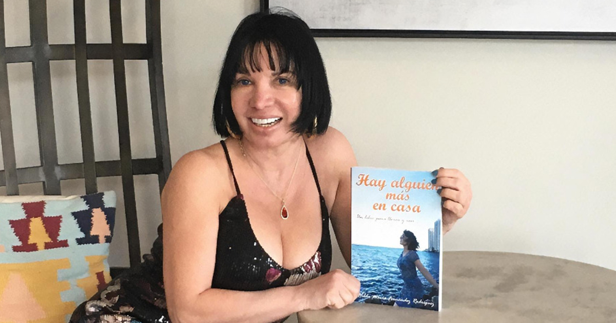 Entrevista a la escritora cubana Hilda María Fernández: Cuba sobrevive ...