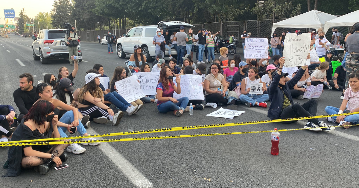 Bloquean autopista en México para exigir justicia por adolescente de origen cubano asesinado