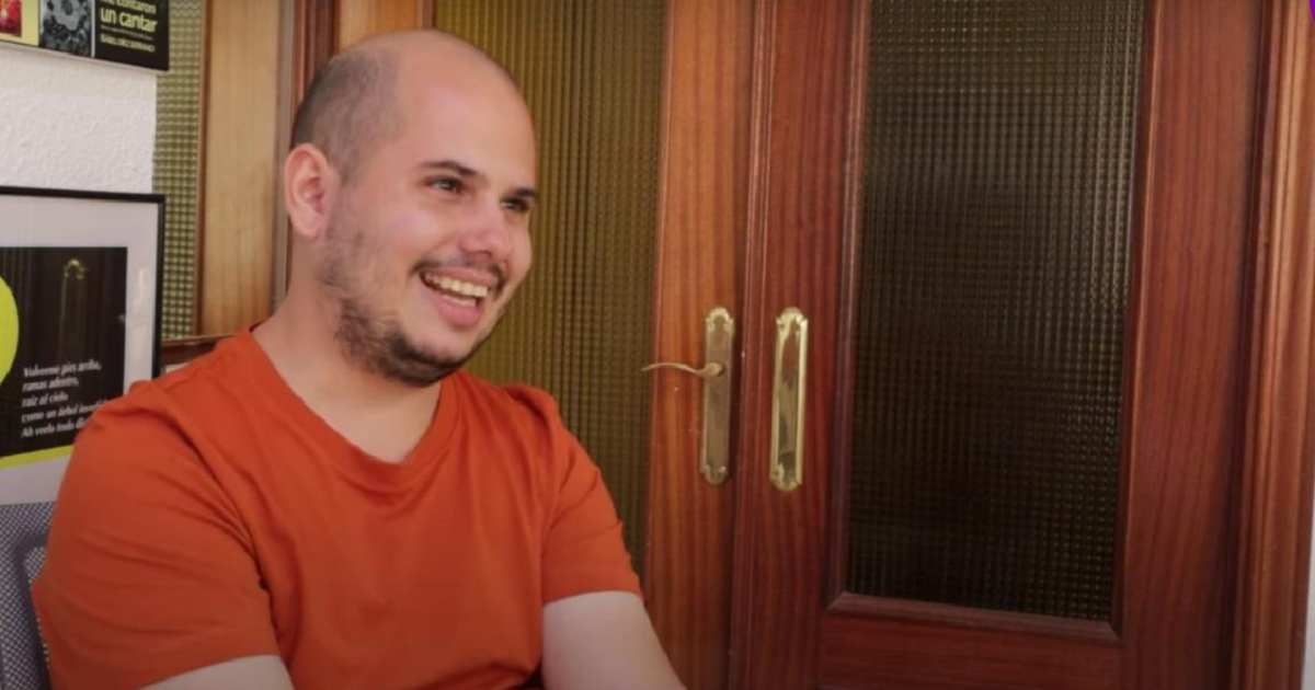 Director de teatro Adonis Milán tiene prohibido regresar a Cuba