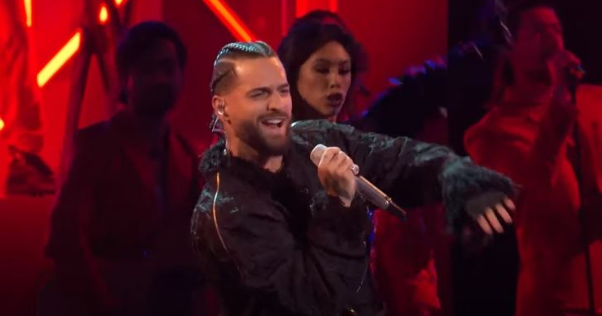 La colorida actuación de Maluma de "Junio" y "Tukoh Taka" en la final ...