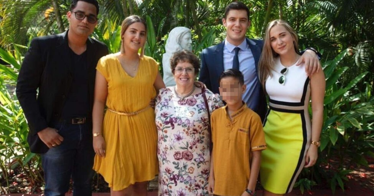 Felicitaciones de Lis Cuesta a su madre indignan a cubanos en redes ...