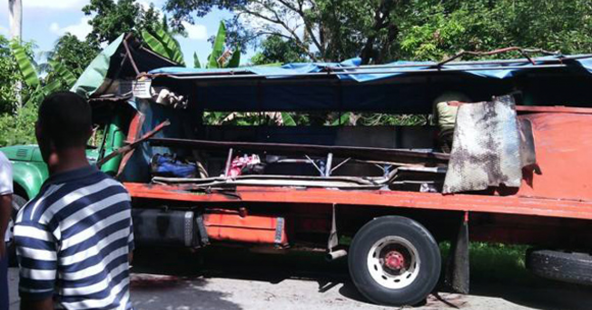 Un Muerto Y 21 Heridos En Un Accidente De Tránsito En Santiago De Cuba