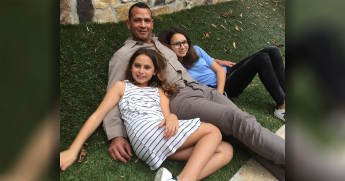 Alex Rodríguez presume del talento de su hija menor