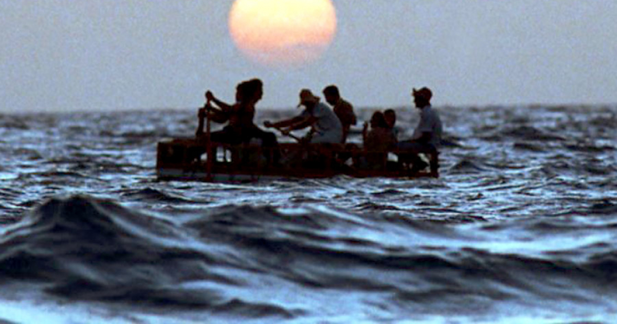 Llegan a las costas hondureñas once cubanos en una balsa