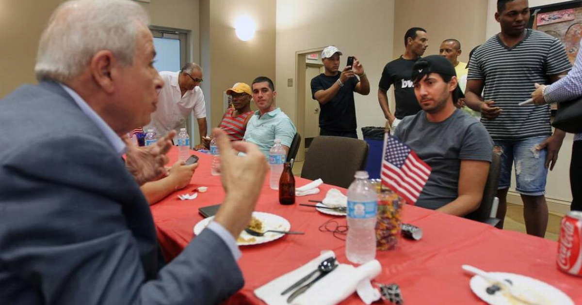 Llegada de emigrantes cubanos podría provocar crisis en el sur de la ...