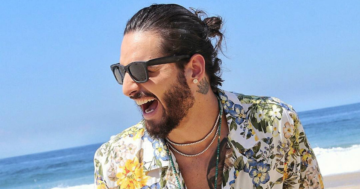 ¡Qué bien le sienta el mar de Brasil a Maluma!