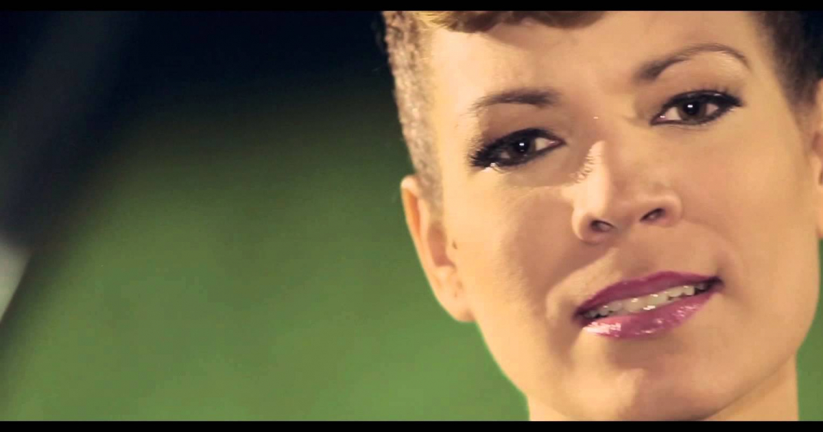 Jennifer Almeida - Más Allá de Ti